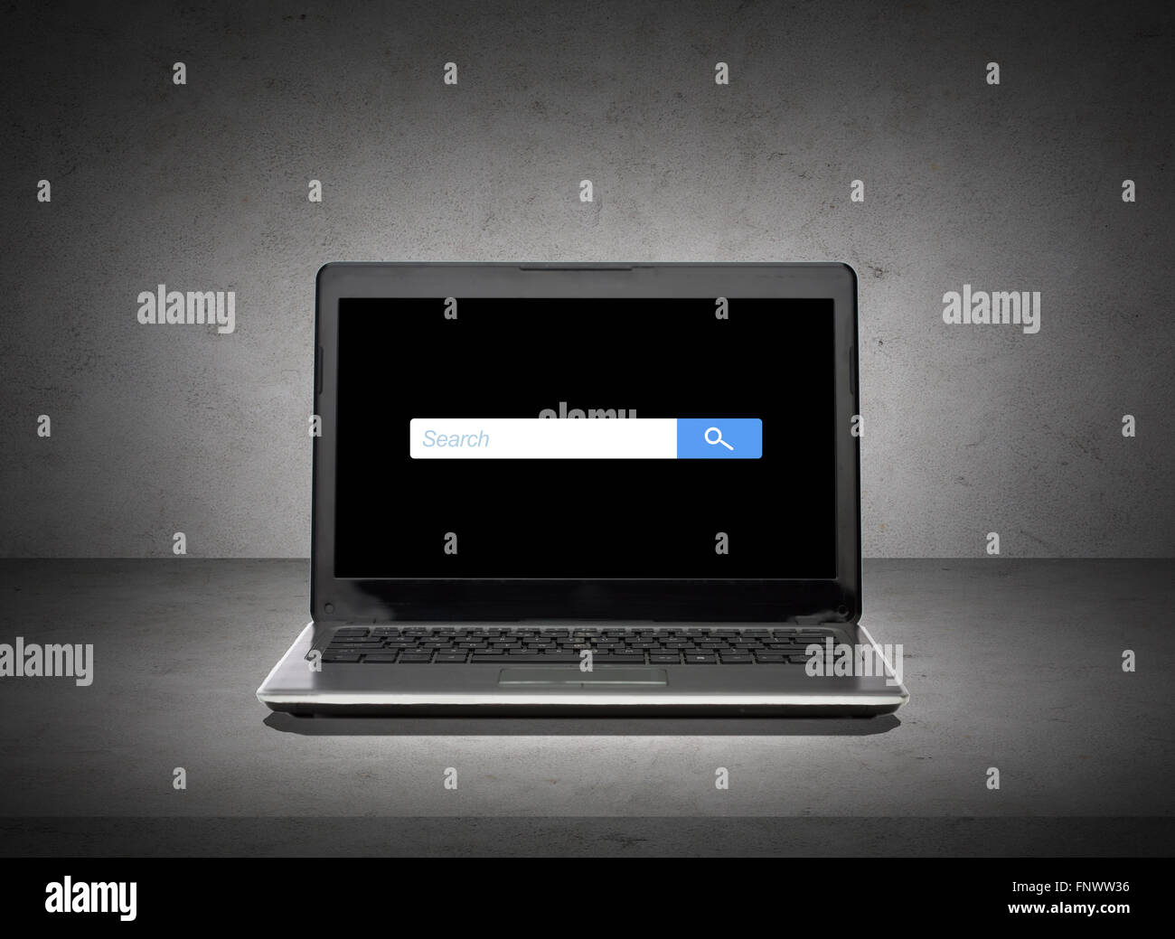 laptop with internet browser search bar on screen Stock Photo - Alamy