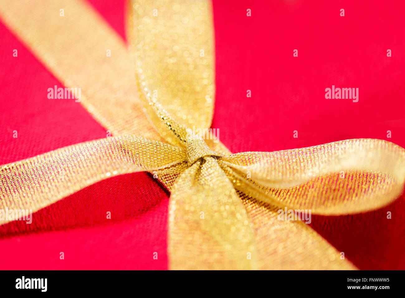 close up of red gift box with bow Stock Photo - Alamy
