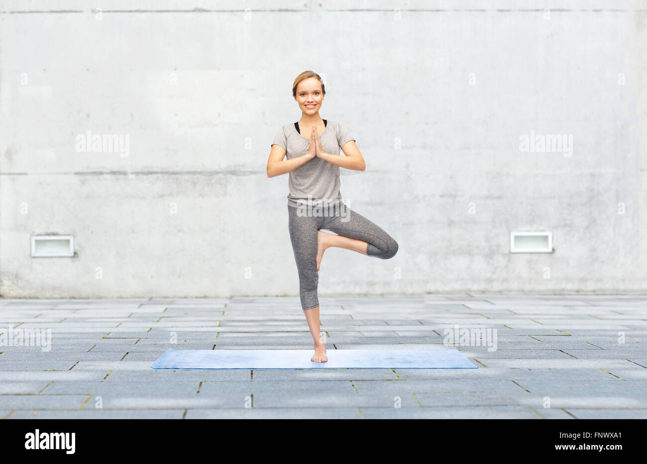 Mat tree hi-res stock photography and images - Alamy