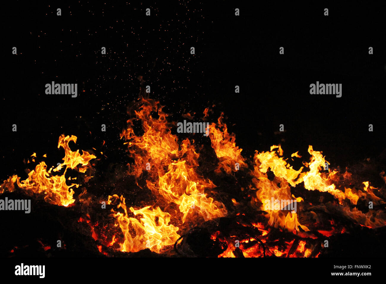 Exothermic process hi-res stock photography and images - Alamy