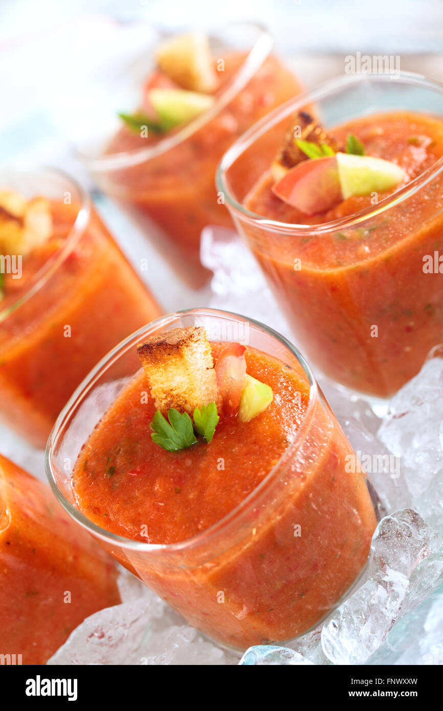 Cold tomato soup Stock Photo - Alamy
