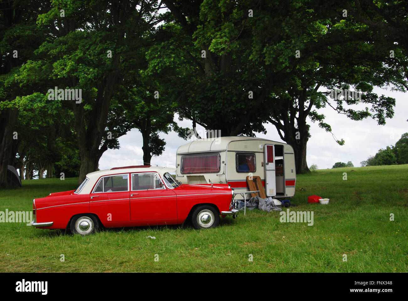 Classic camping hi-res stock photography and images - Alamy