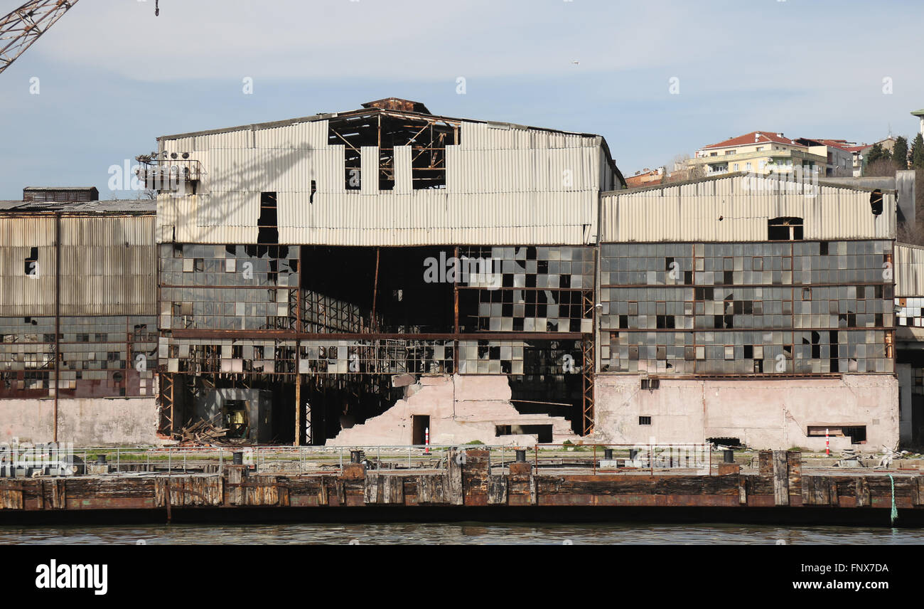 Dockyard in istanbul hi-res stock photography and images - Alamy