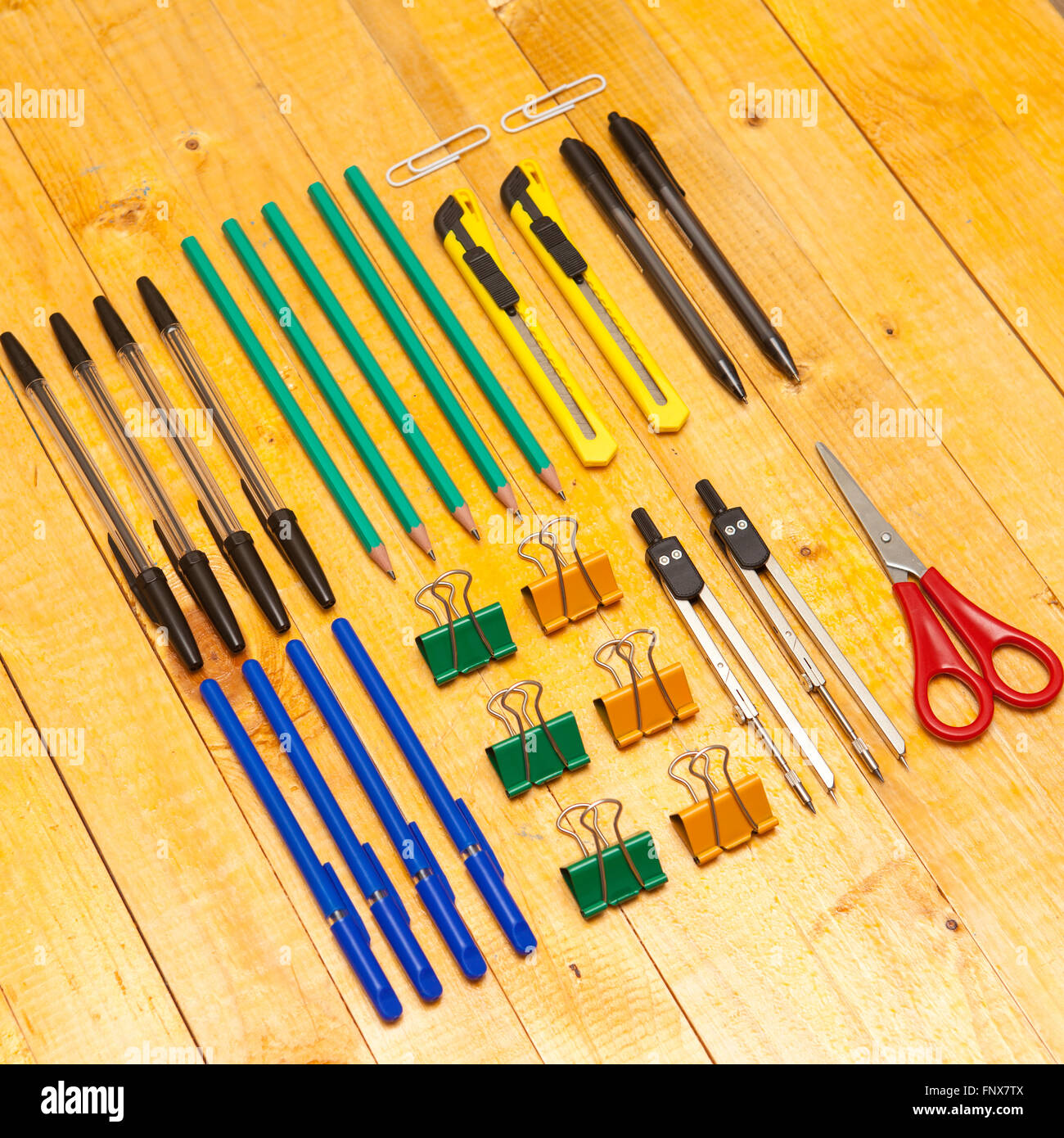 Stationery items hi-res stock photography and images - Alamy