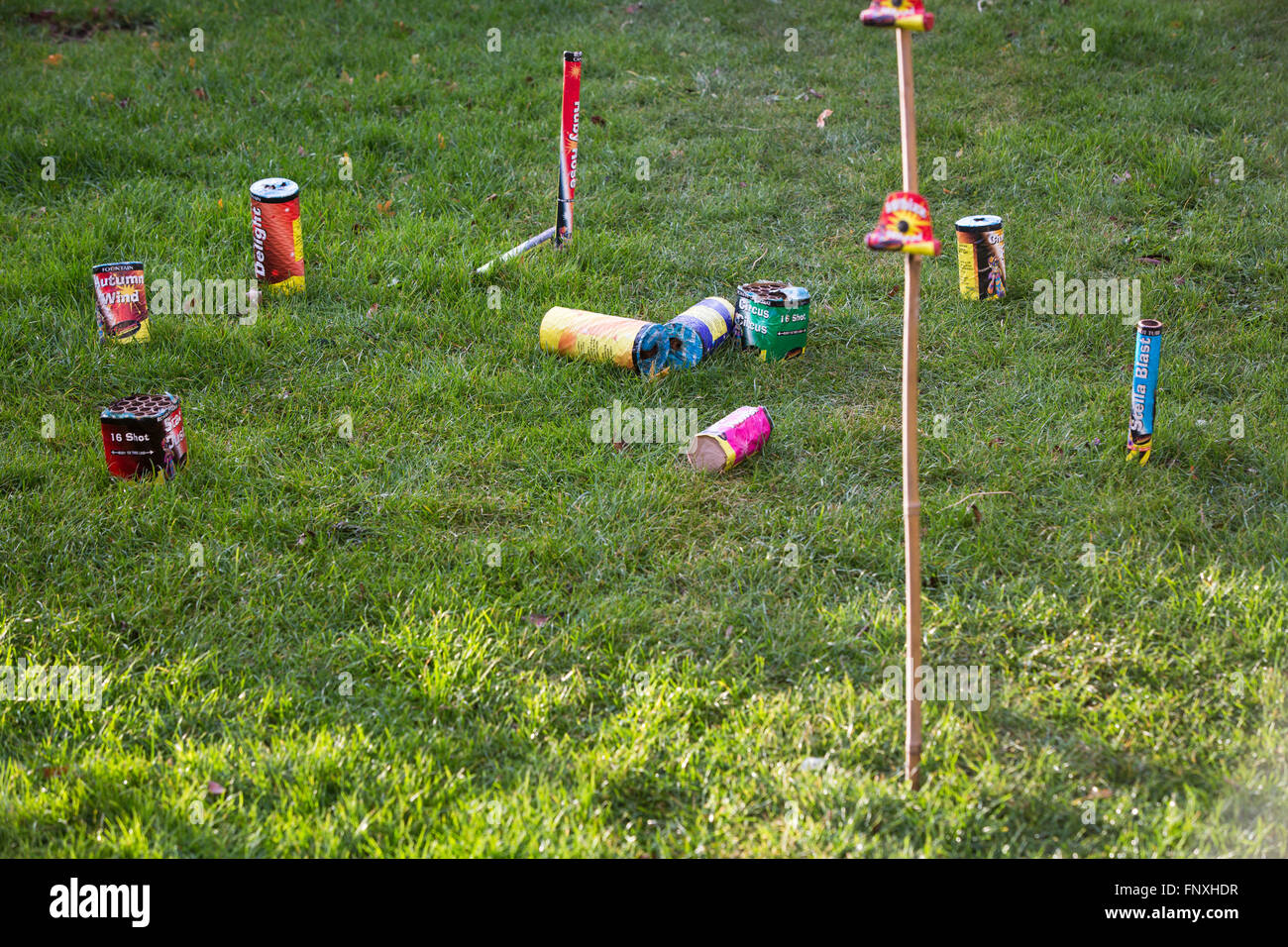 Family bonfire hi-res stock photography and images - Alamy