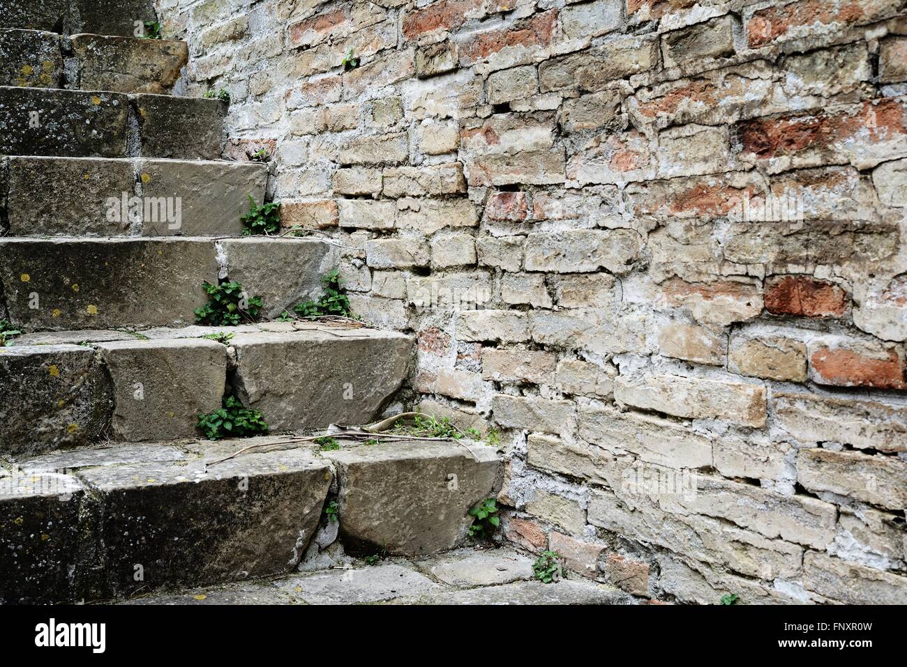 Old brick wall steps hi-res stock photography and images - Alamy