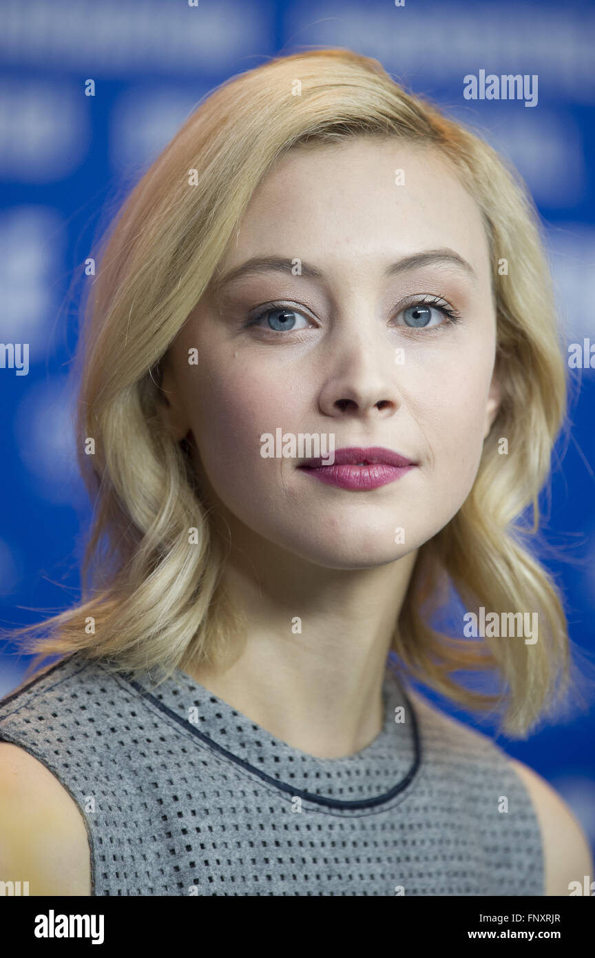 Sarah gadon indignation hi-res stock photography and images - Alamy