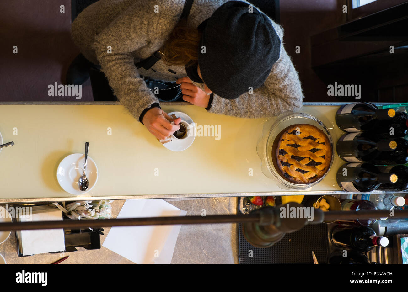 Woman italian bar counter hi-res stock photography and images - Alamy