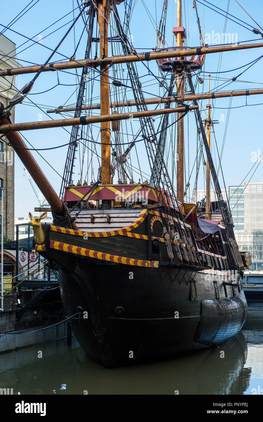Rigging of the golden hinde hi-res stock photography and images - Alamy