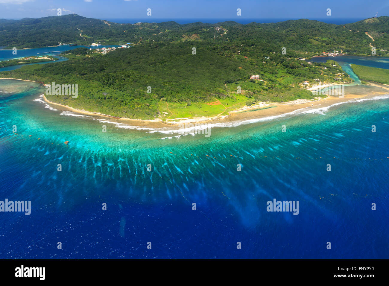 Aerial image of Roatan island and reef Stock Photo - Alamy