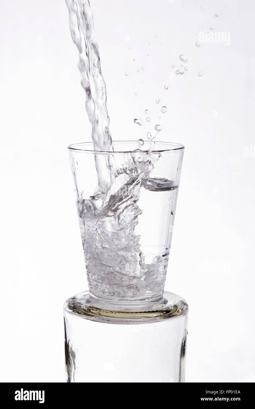 Water pour out hi-res stock photography and images - Alamy