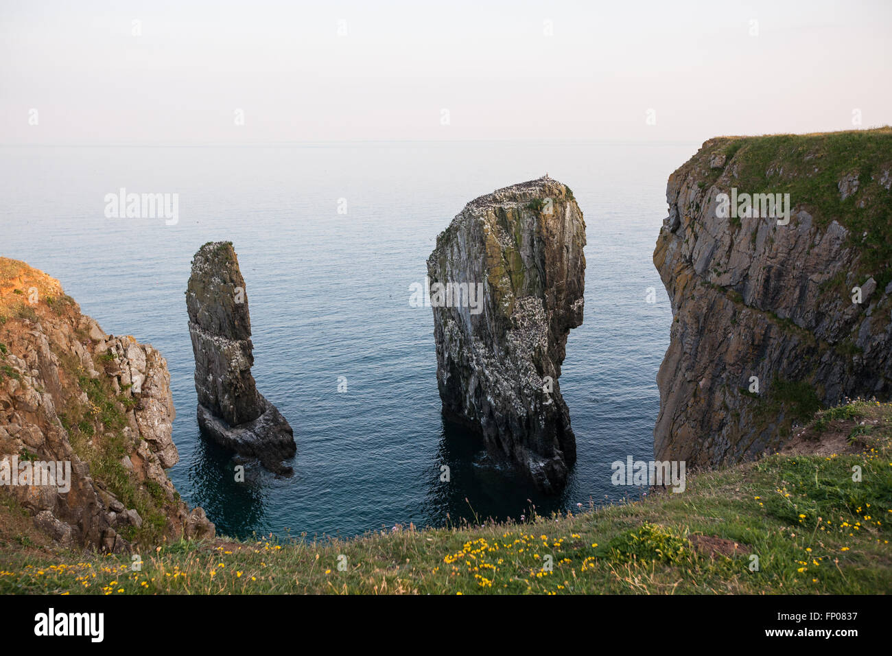U k the green bridge of wales hi-res stock photography and images - Alamy