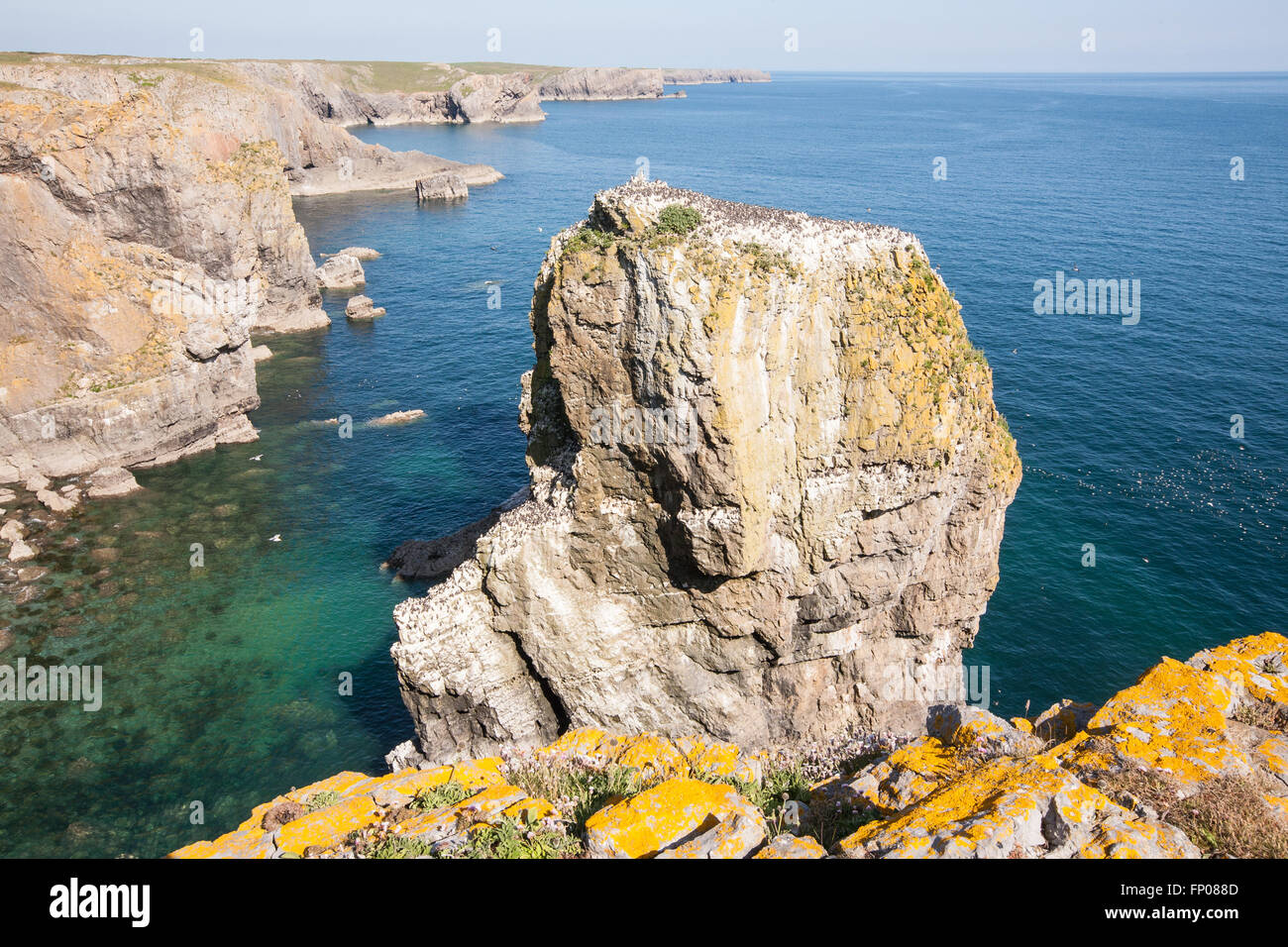 U k the green bridge of wales hi-res stock photography and images - Alamy