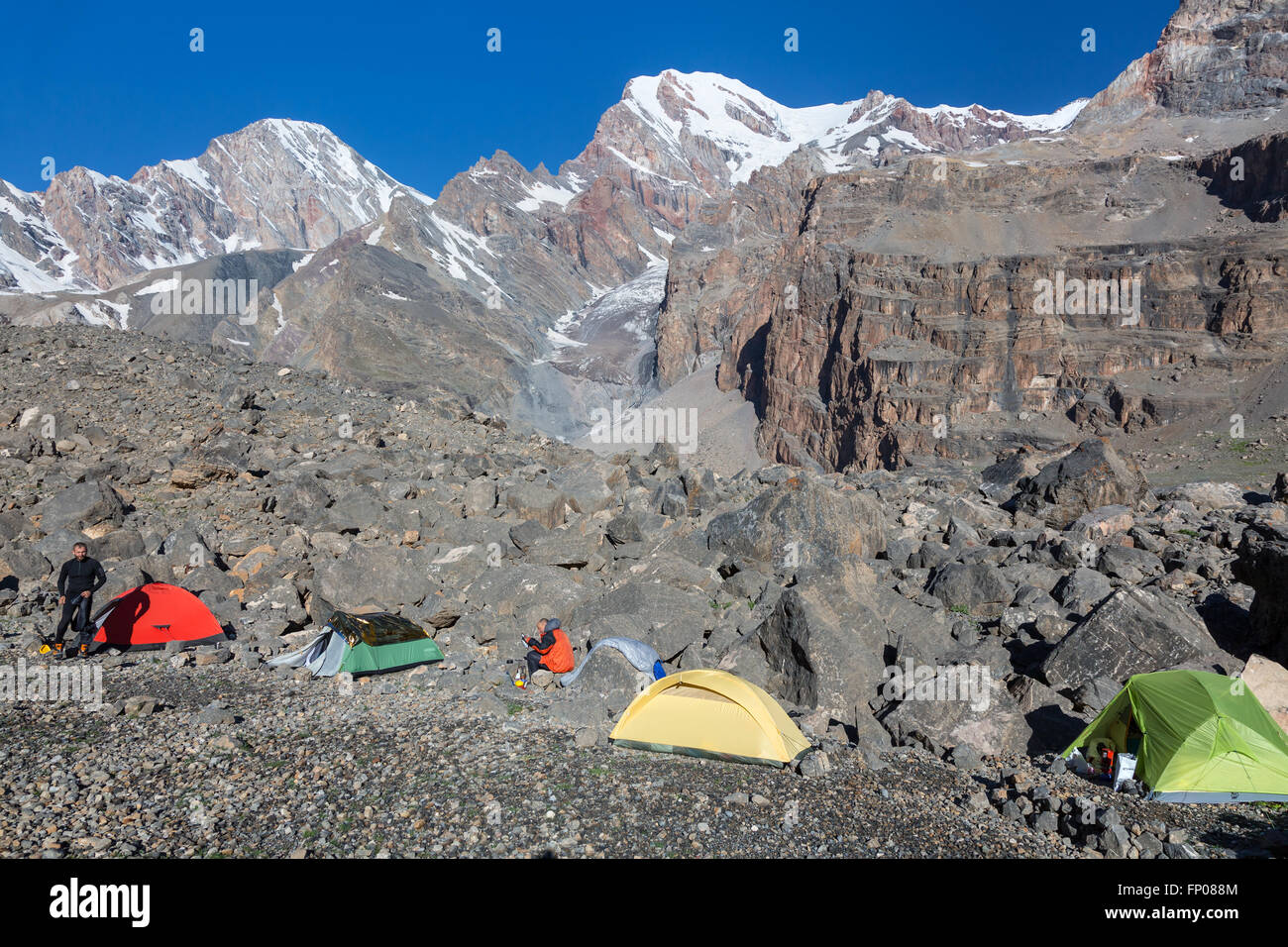 Expedition camp hi-res stock photography and images - Alamy