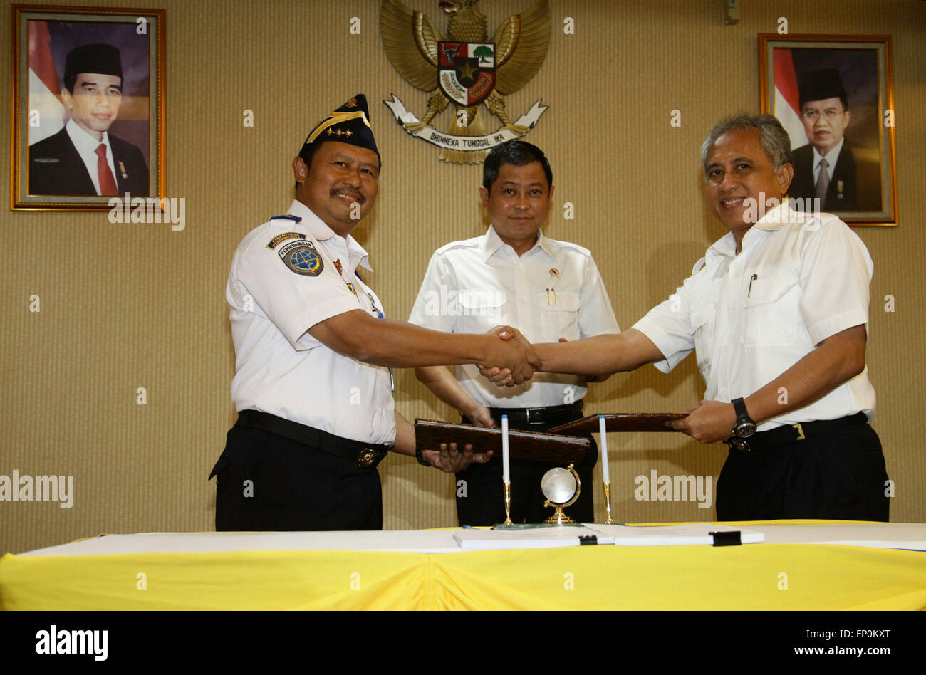 Indonesian railways hi-res stock photography and images - Alamy