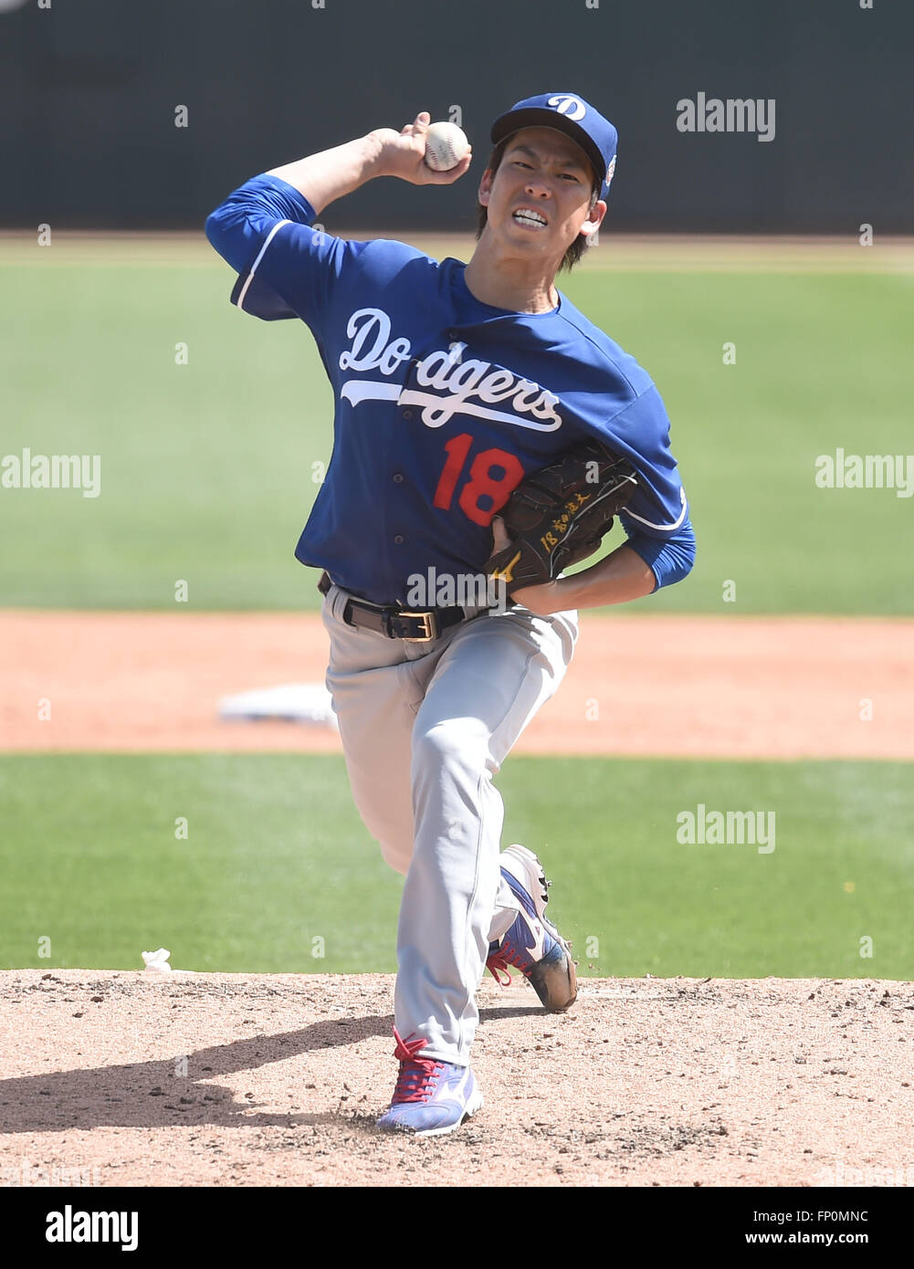 Glendale, Arizona, USA. 15th Mar, 2016. Kenta Maeda (Dodgers) MLB ...