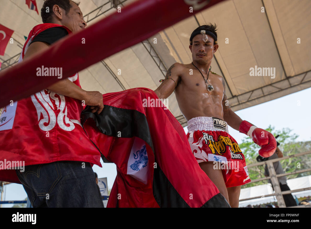 Boxer entering in boxing ring hi-res stock photography and images - Alamy