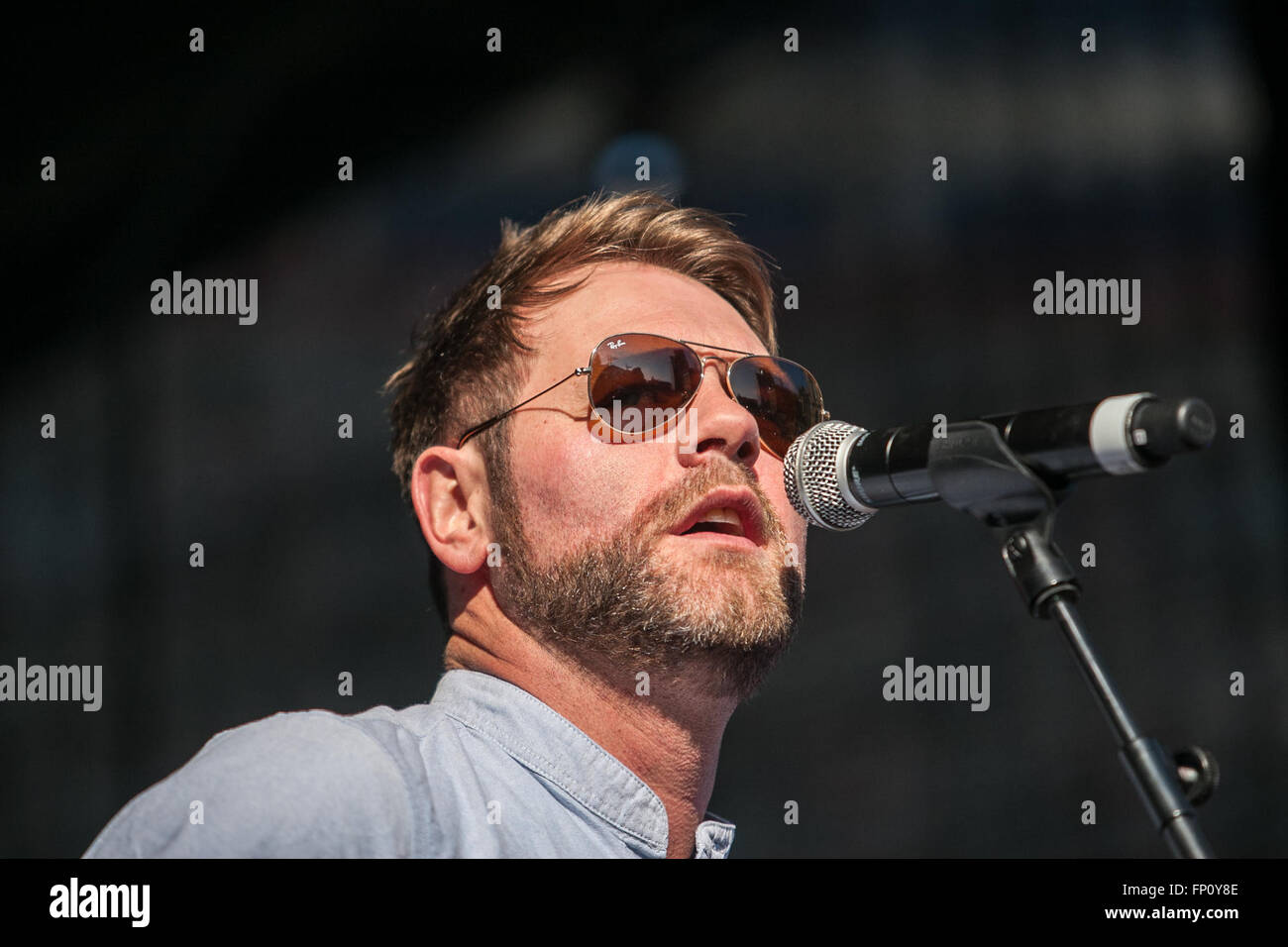 Irish singer brian mcfadden hi-res stock photography and images - Alamy