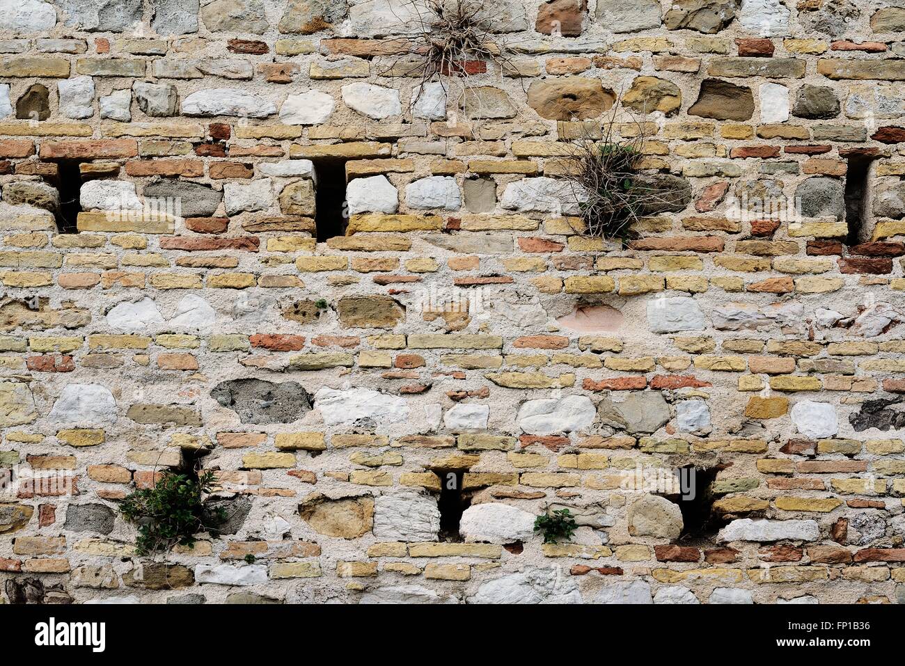 Apertures hi-res stock photography and images - Alamy