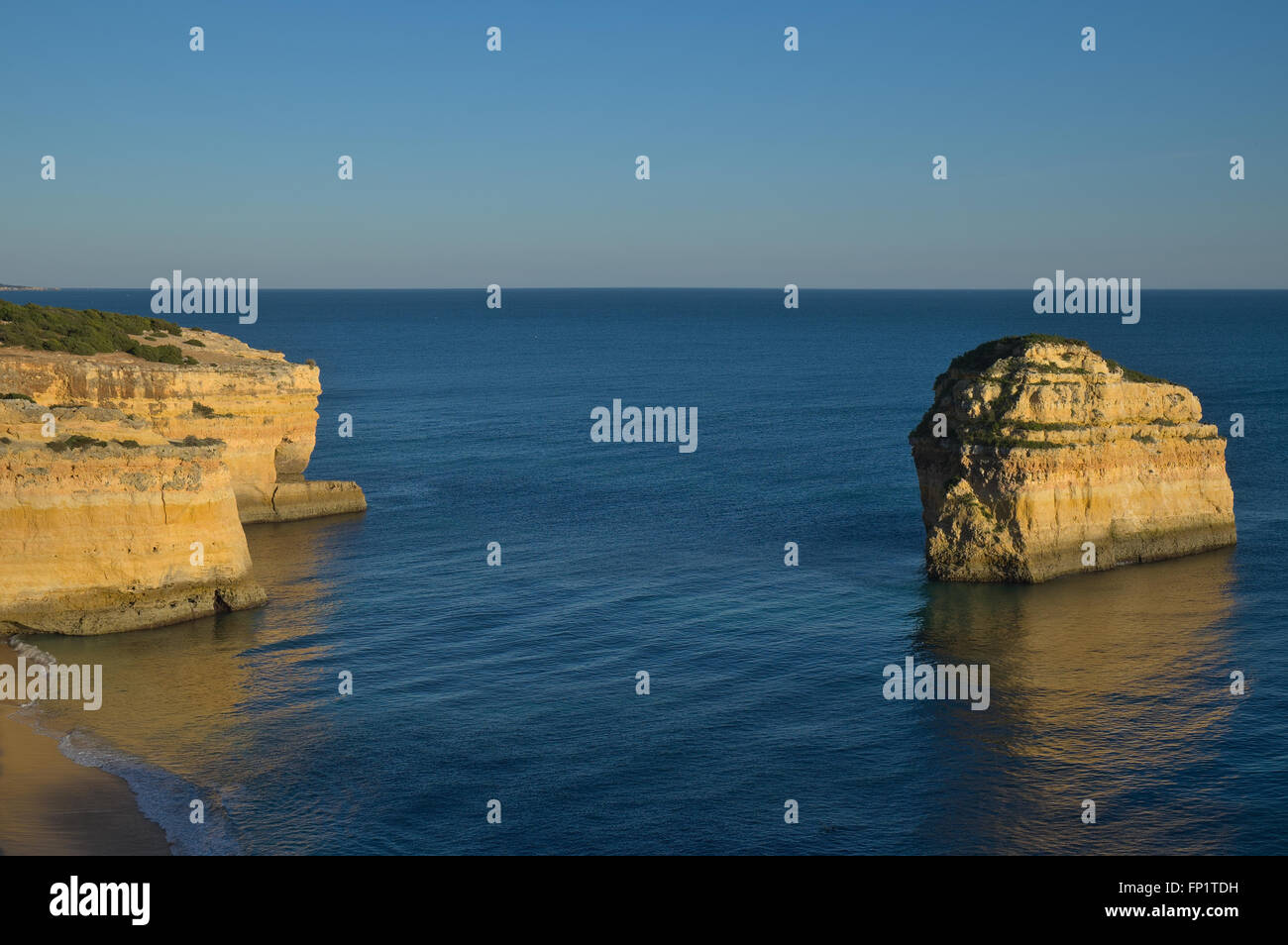 Malhada do Baraco Beach near Sunset. Lagoa, Algarve, Portugal Stock ...