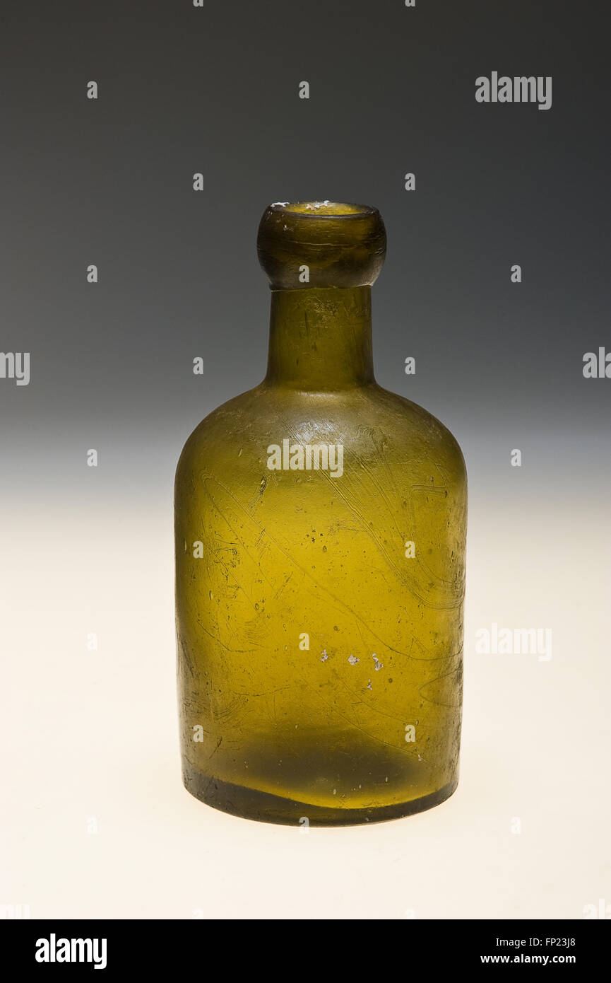 Green Glass Bottle Stock Photo - Alamy