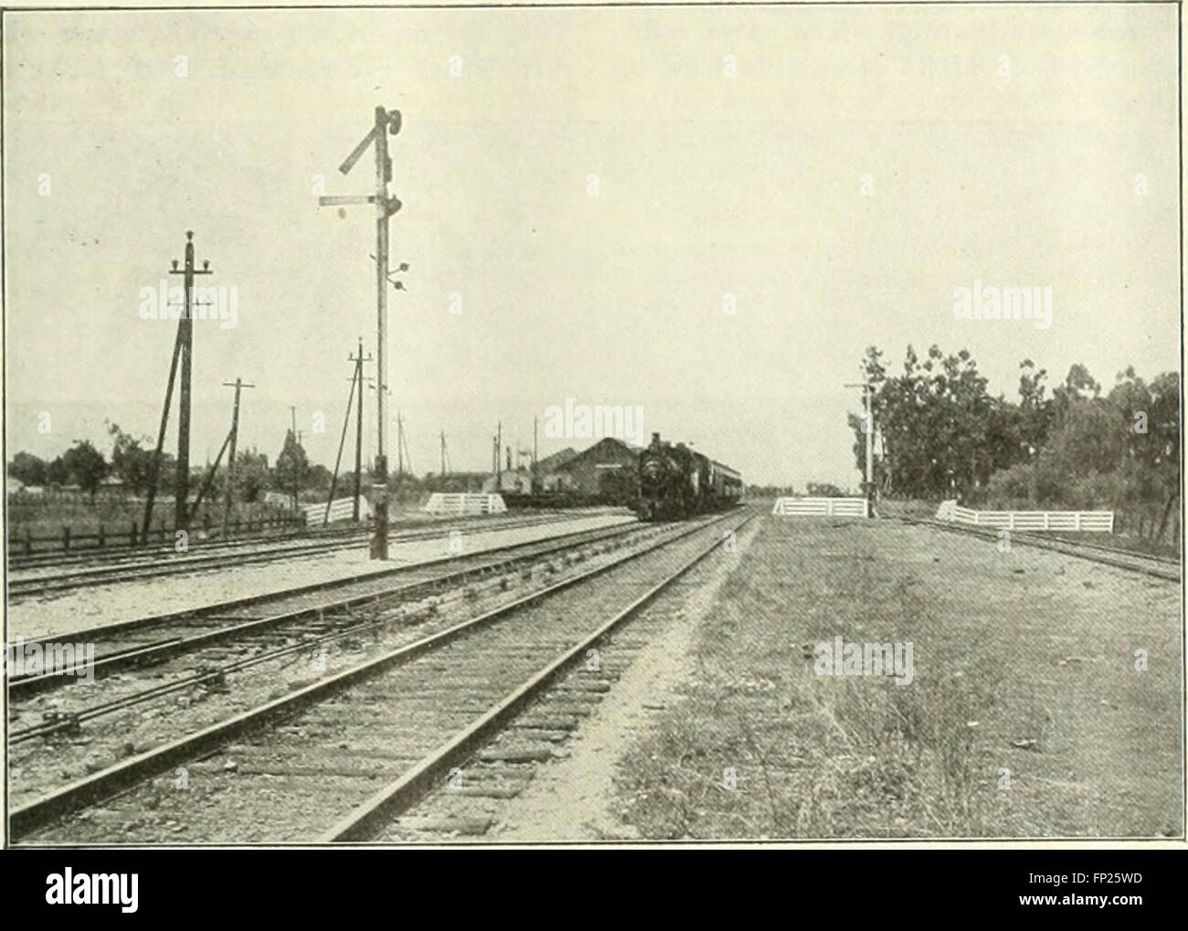 This 1909 journal offers practical insights into railway and locomotive ...