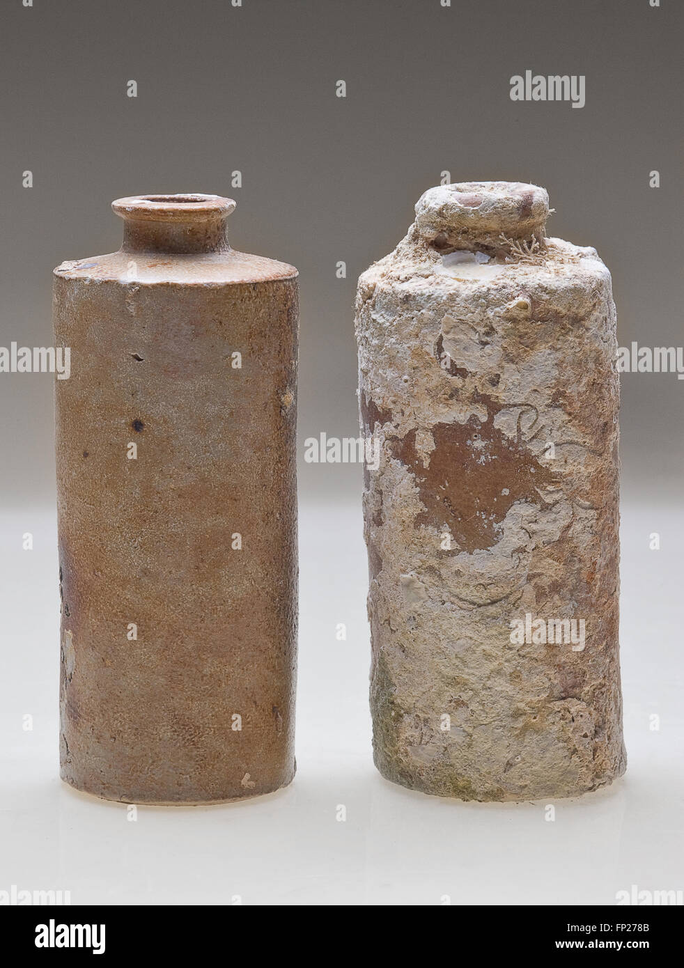 Stoneware ink pot hi-res stock photography and images - Alamy