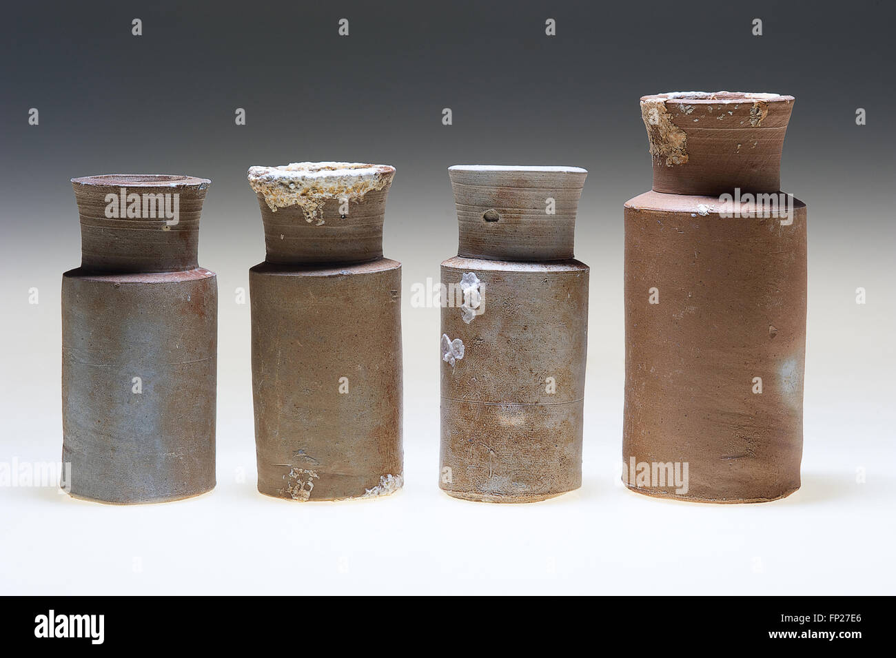 London pottery hi-res stock photography and images - Alamy