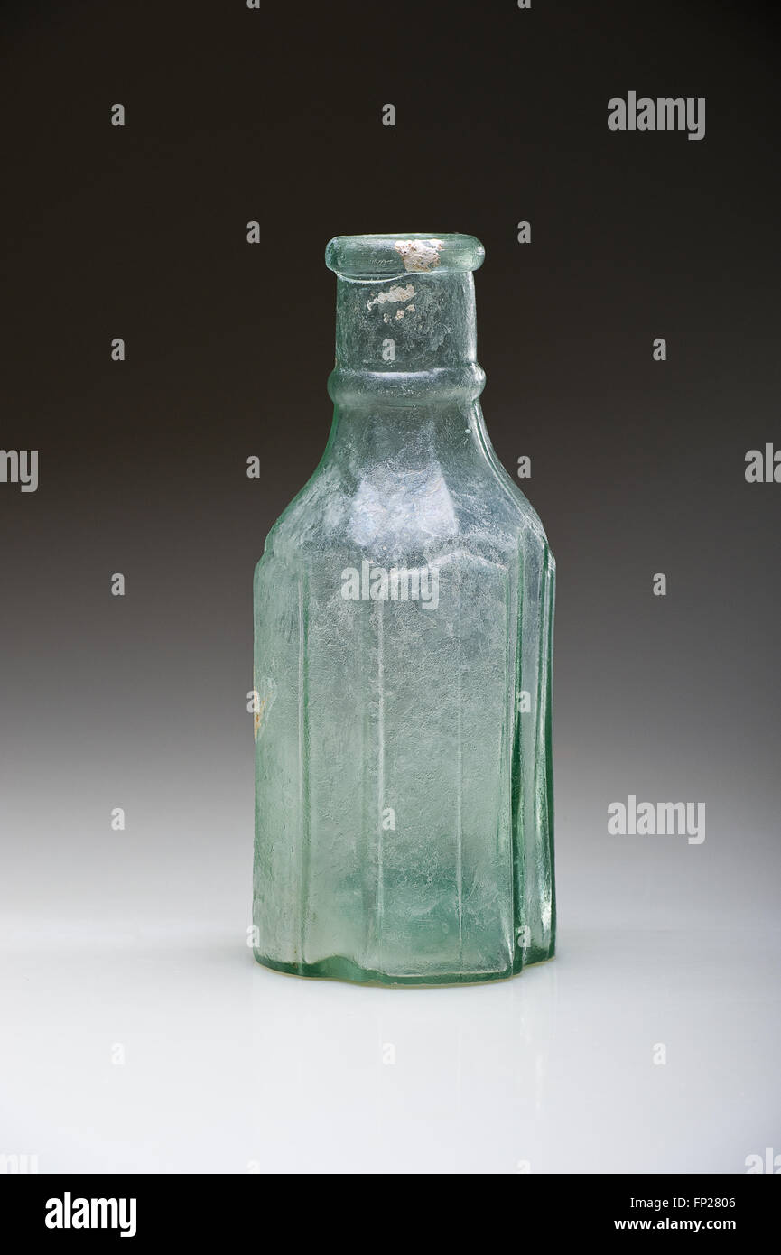 Square Glass Bottle Stock Photo - Alamy