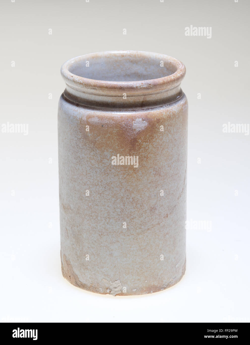 Stoneware pot hi-res stock photography and images - Alamy