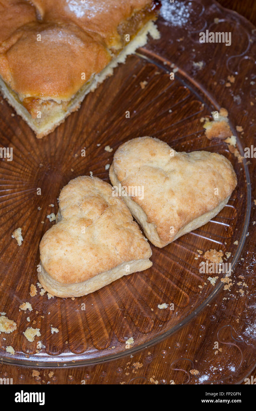 Scone shape hi-res stock photography and images - Alamy