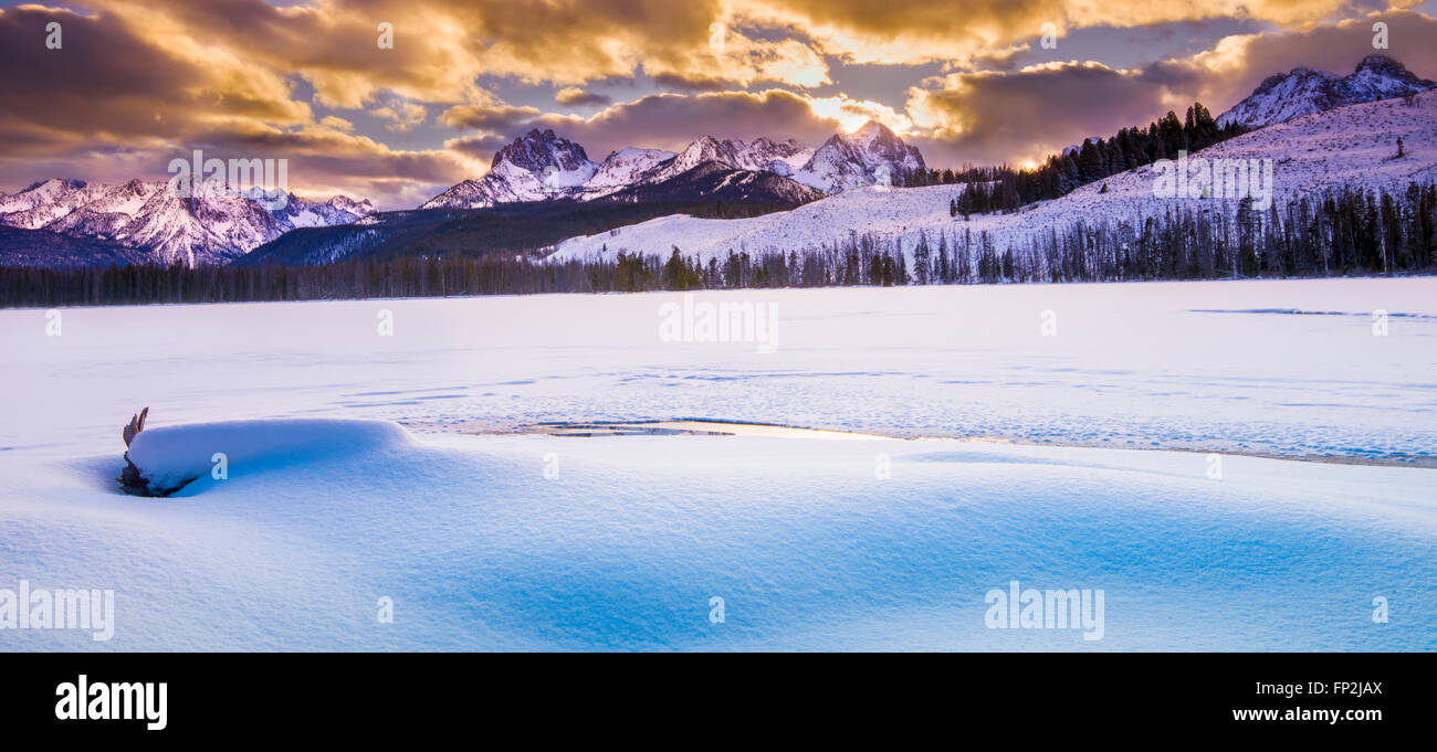 The Sawtooth Mountain Range near Stanley Idaho. View at sunset on ...
