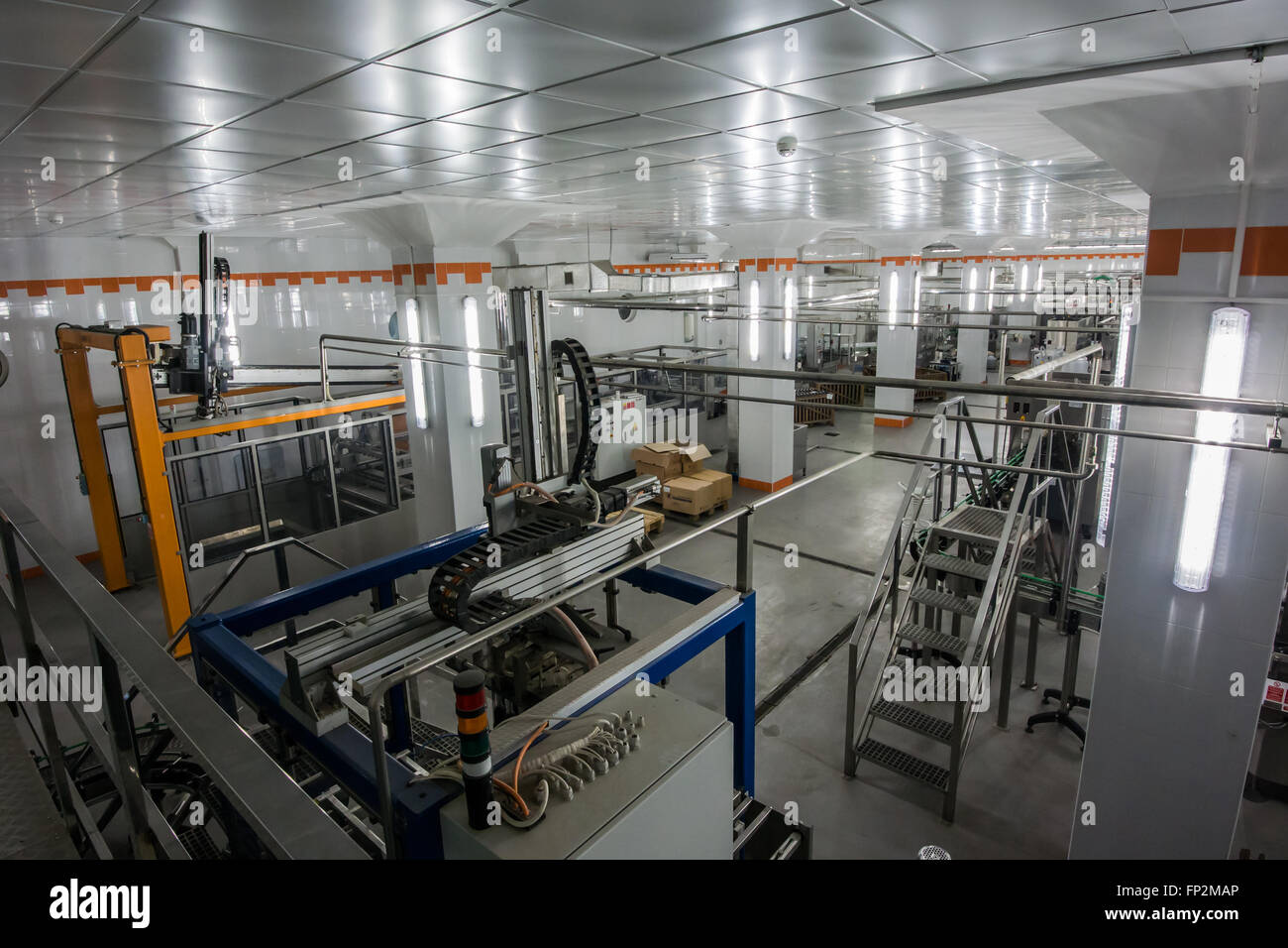 Packaging production line hi-res stock photography and images - Alamy
