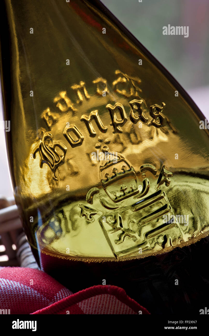 Aoc label hi-res stock photography and images - Alamy