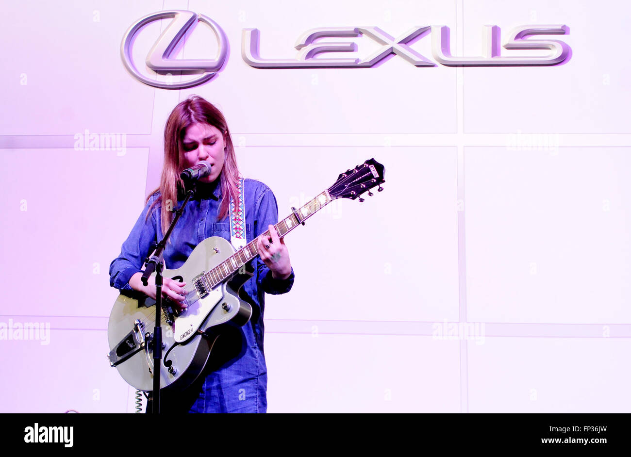 Hanna Ashbrook performance and signing at the Lexus Listening Lounge ...
