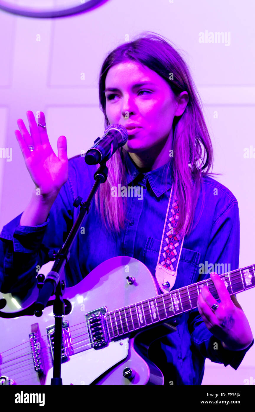 Hanna Ashbrook performance and signing at the Lexus Listening Lounge ...