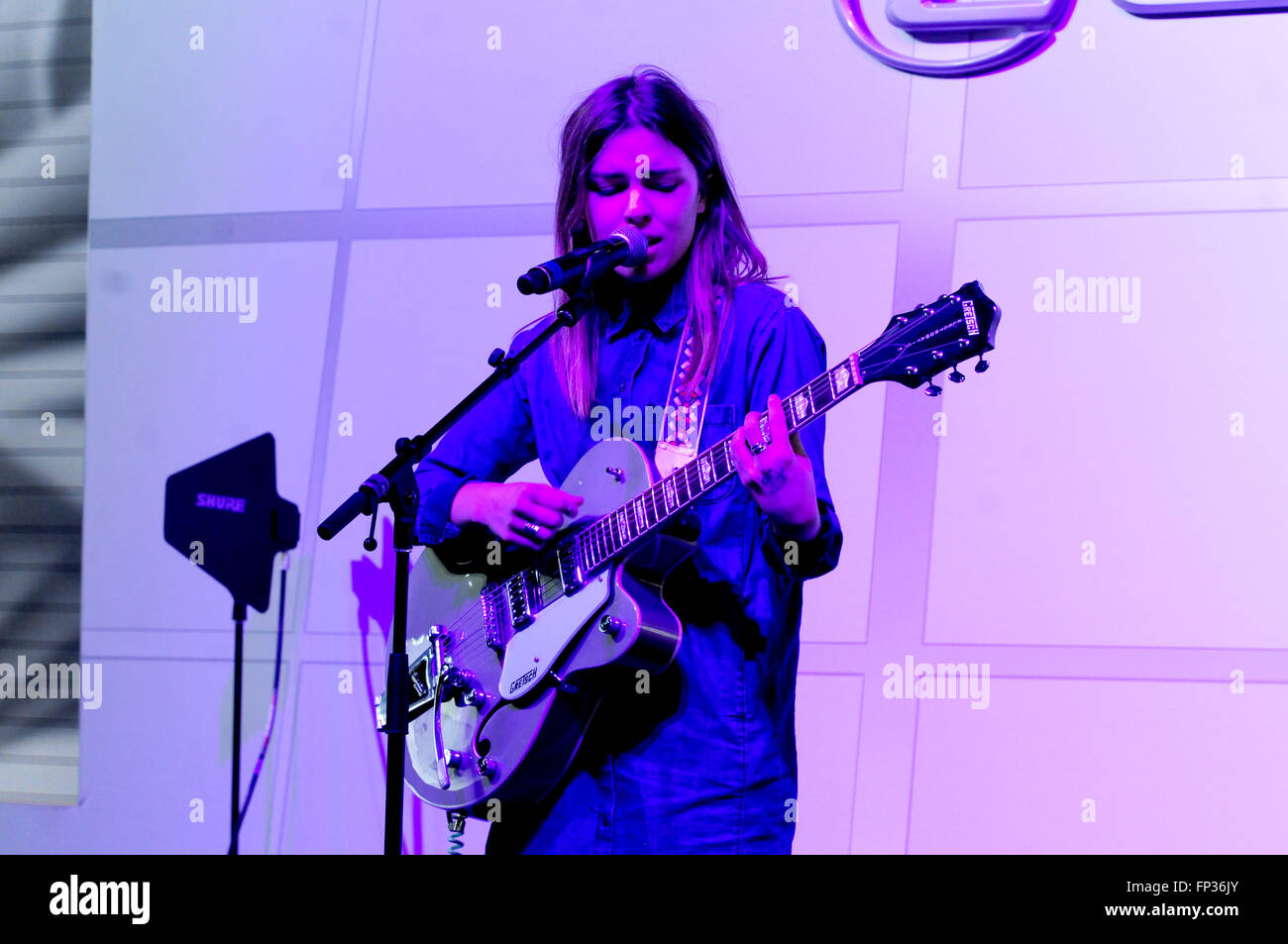 Hanna Ashbrook performance and signing at the Lexus Listening Lounge ...