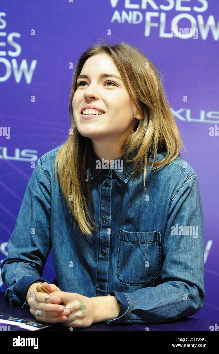 Hanna Ashbrook performance and signing at the Lexus Listening Lounge ...