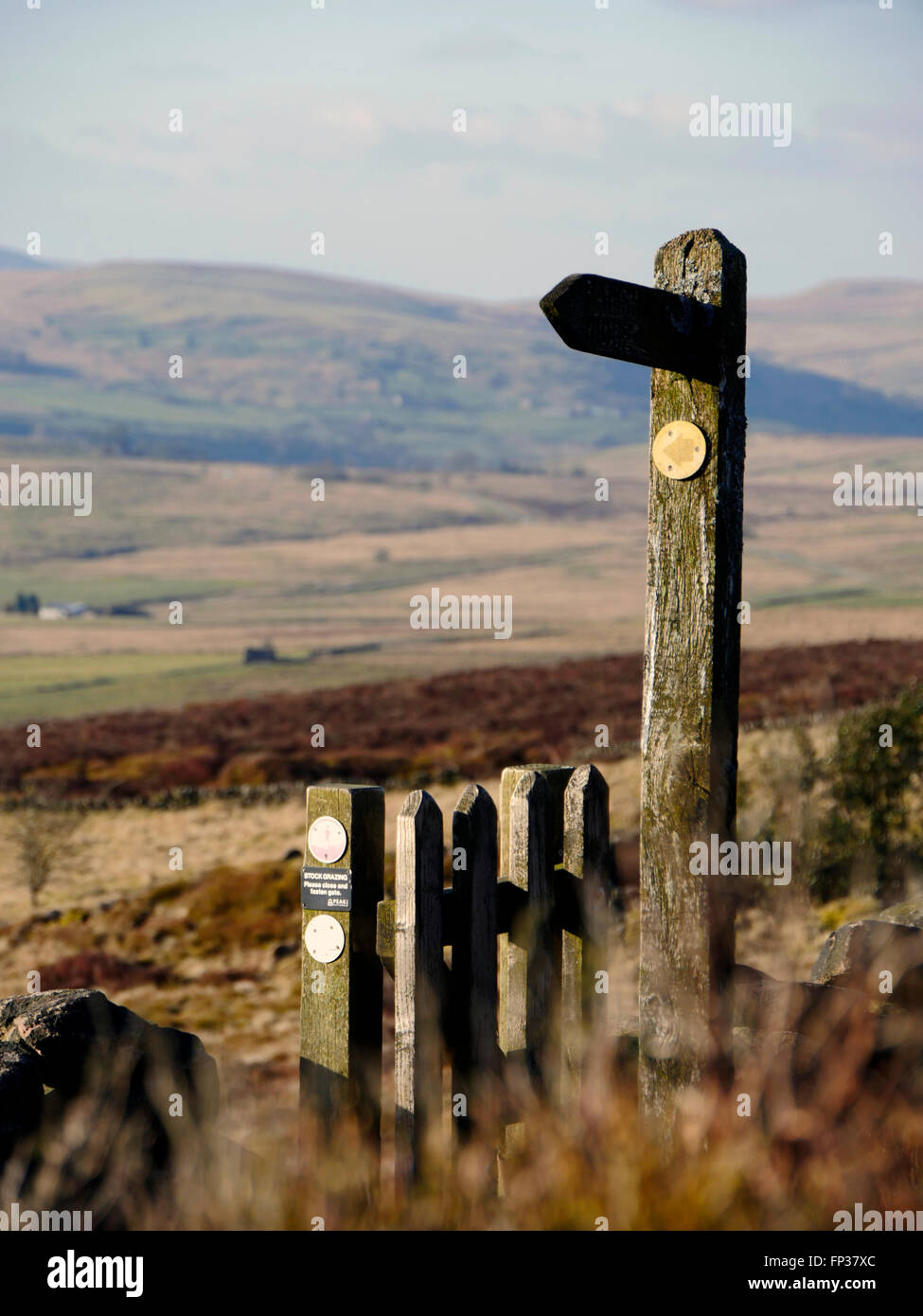 Ramshaw Rocks bouldering climbing crag winking man The Roaches Peak ...