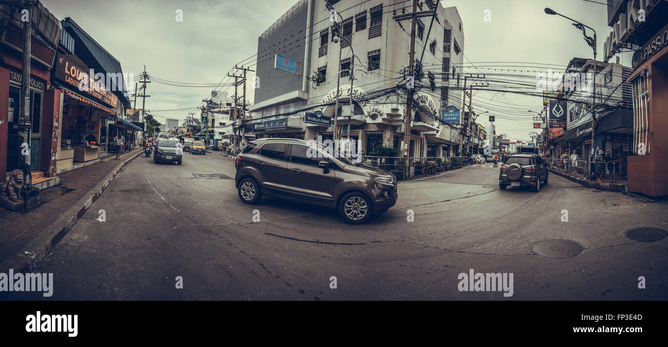 Busy street life in Pattaya city - Thailand Stock Photo - Alamy