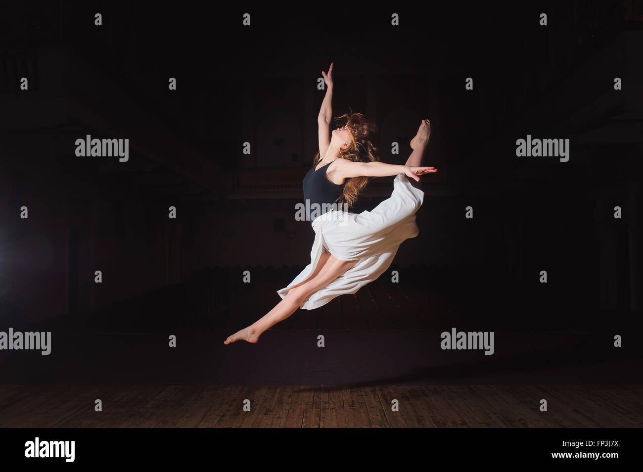 Ballerina barefoot dance dance hi-res stock photography and images - Alamy
