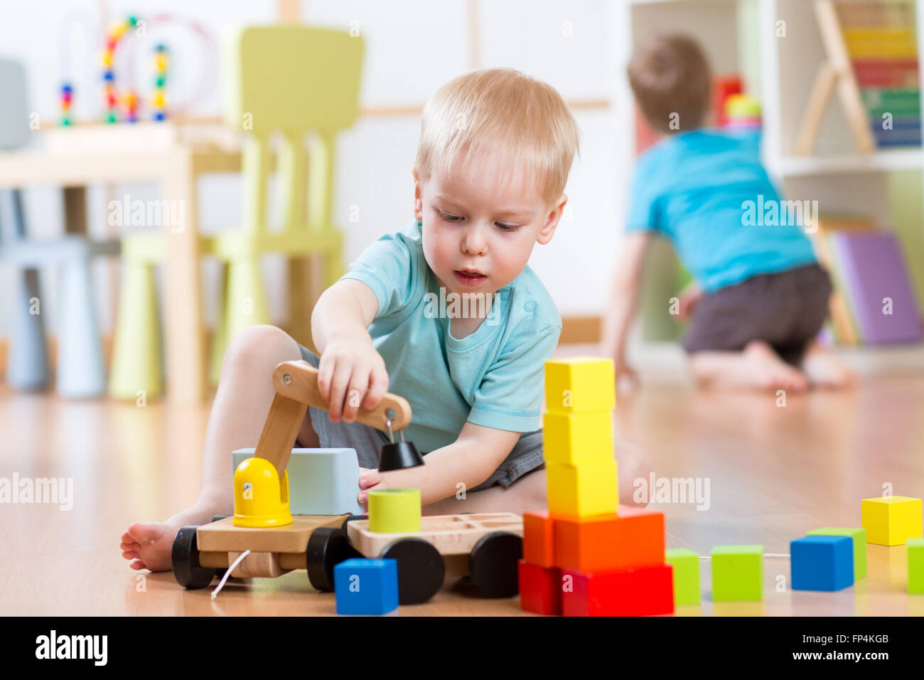 Car on blocks hi-res stock photography and images - Alamy