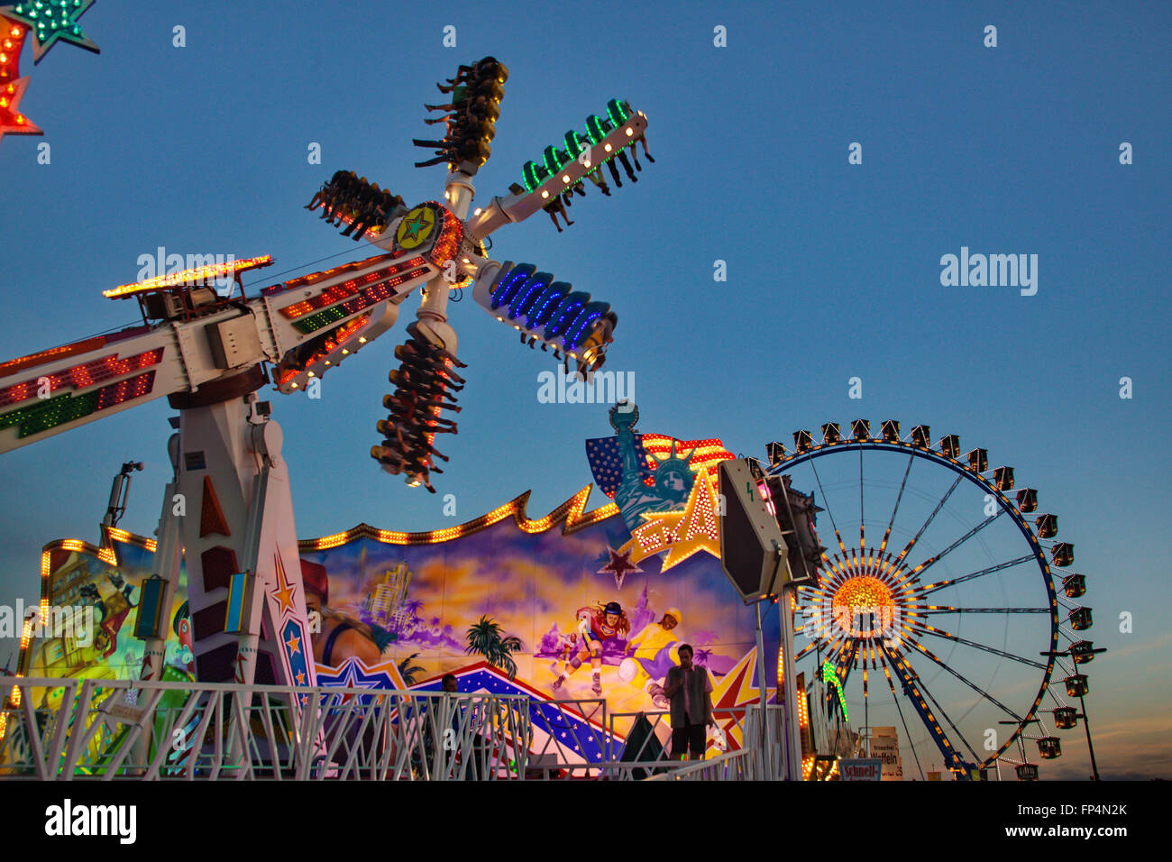 Europe, Germany, Bavaria, Munich, Oktoberfest, fairground rides Stock ...