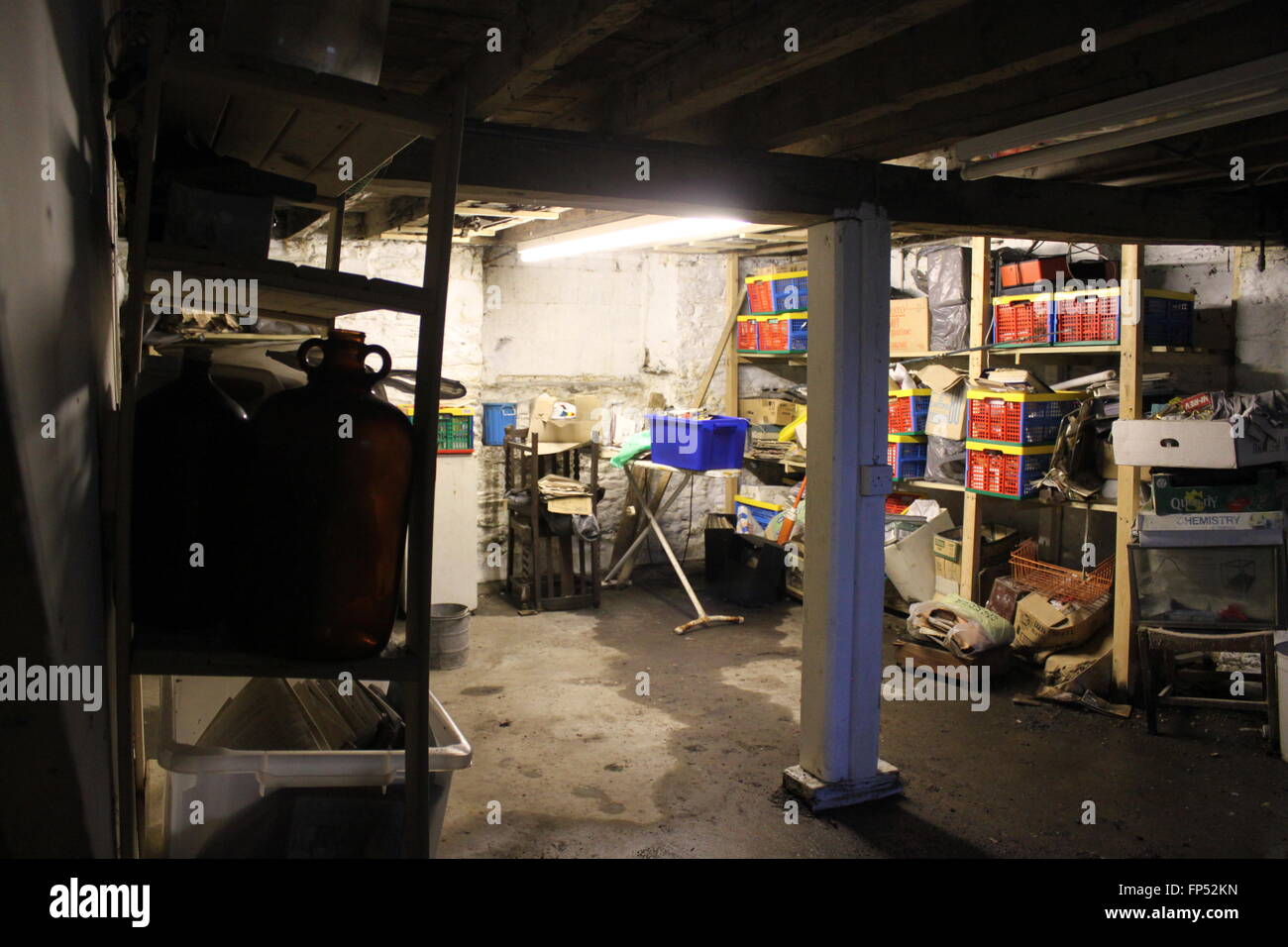 Basement rot hi-res stock photography and images - Alamy