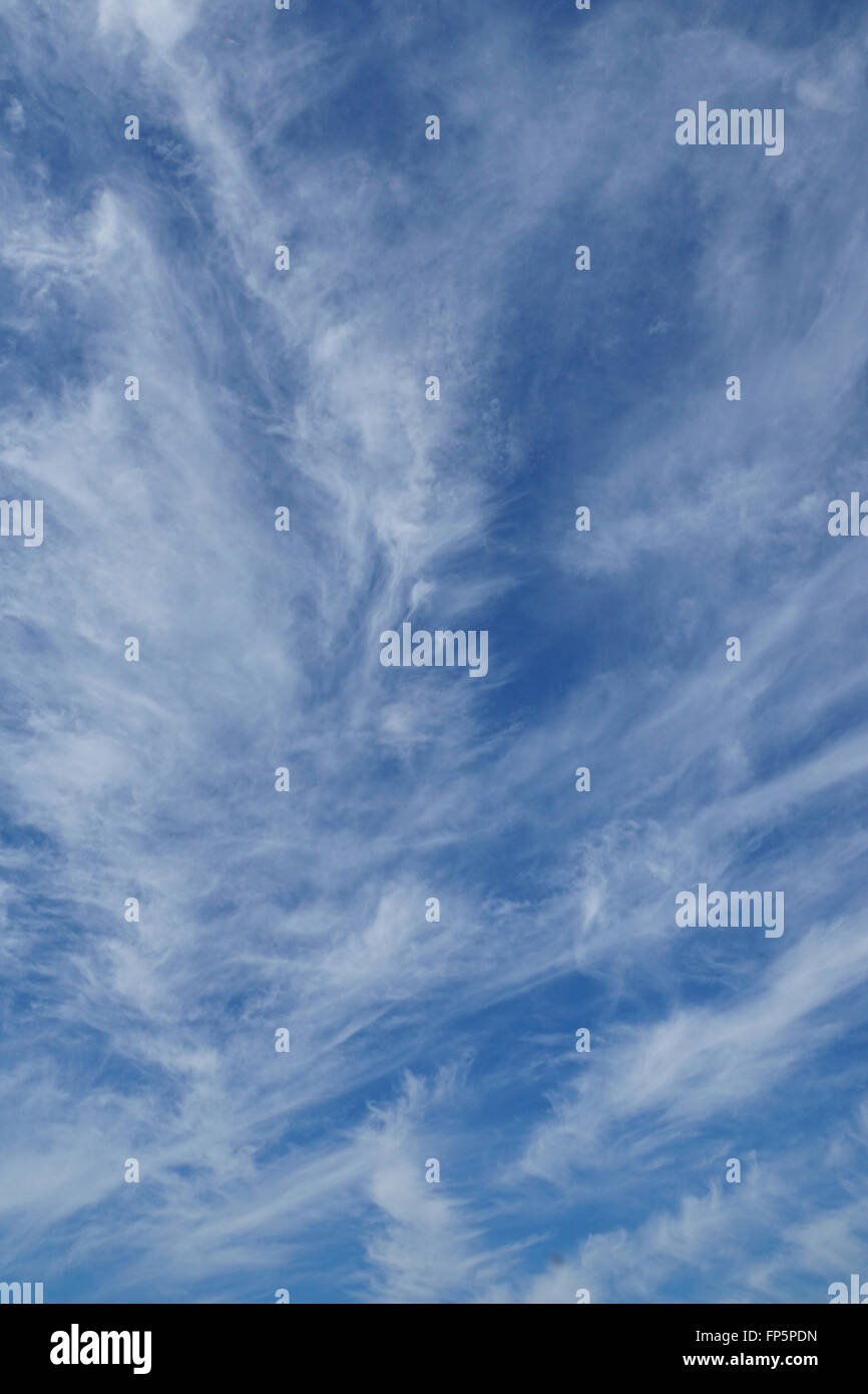 vertical tranquil cloudscape background Stock Photo - Alamy