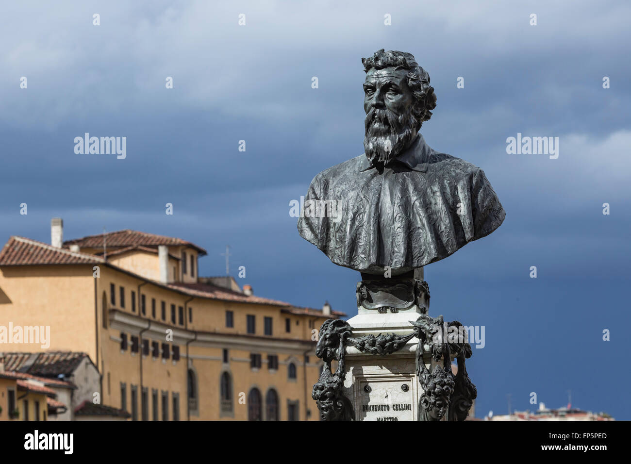 Bust of Benvenuto Cellini on the Ponte Vecchio in Florence, Italy Stock ...