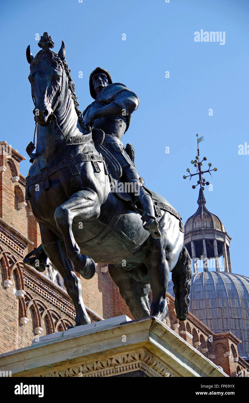 Venice, Equestrian statue of Bartolomeo Colleoni Stock Photo - Alamy