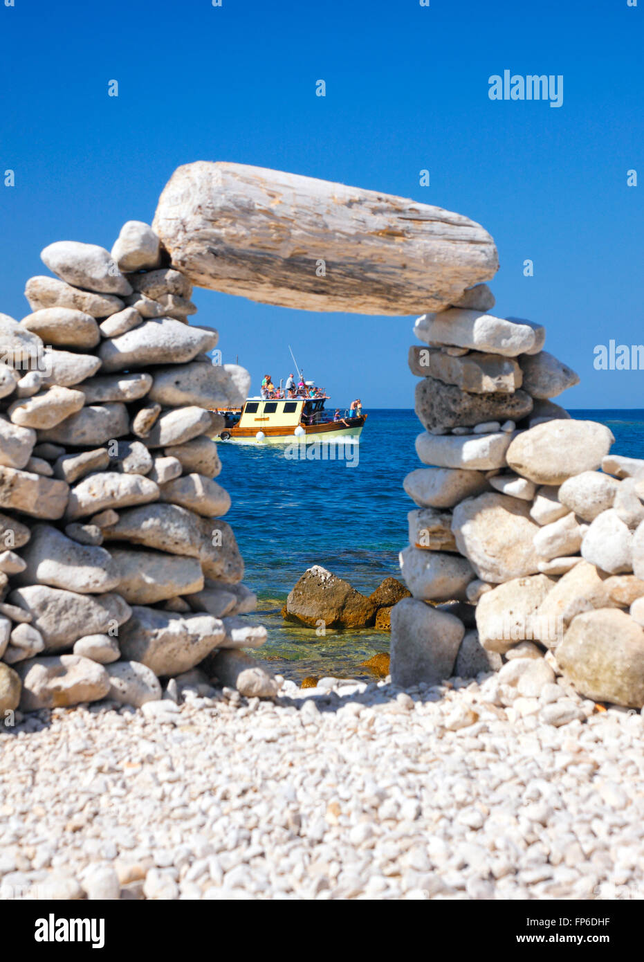 Summer sky idyllic shore beach hi-res stock photography and images - Alamy