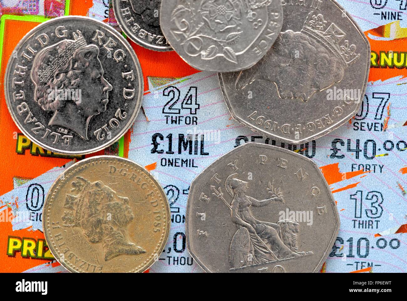 Million pounds cash hi-res stock photography and images - Alamy