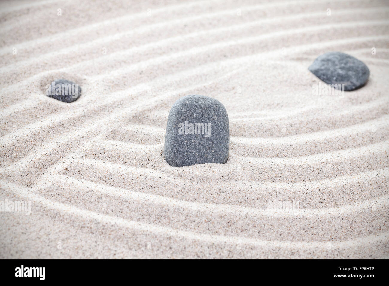 Japanese zen garden in the sand hi-res stock photography and images - Alamy